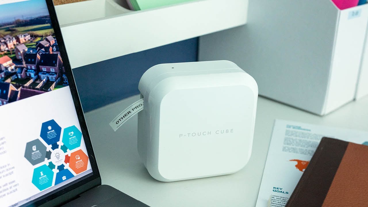 CUBE Plus labelprinter til brug i hjemmet og på hjemmekontoret - YouTube