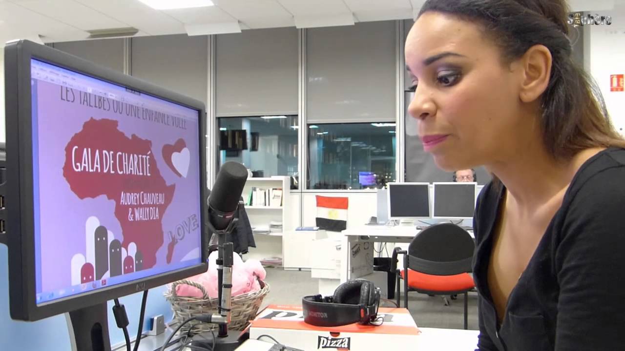 TéléSphère - Alicia Fall, une journaliste spontanée et engagée ! - YouTube