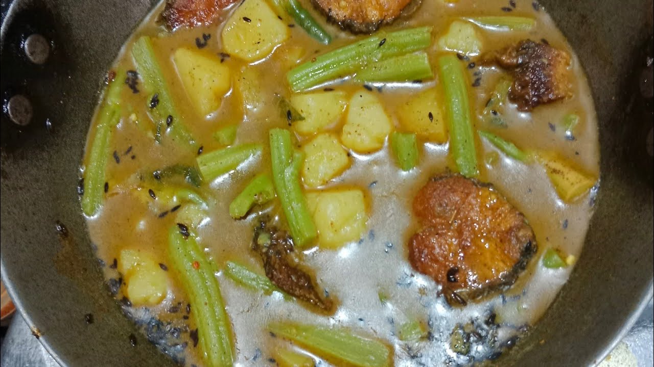 ডাটা দিয়ে মাছের ঝোল রেসিপি|Danta Diye Macher Jhol Recipe|Fish Curry# ...