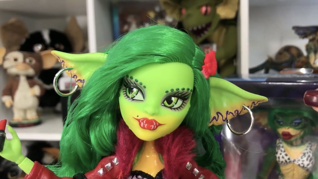 GRETA MONSTER HIGH SKULLECTOR 2021!!! en español - YouTube