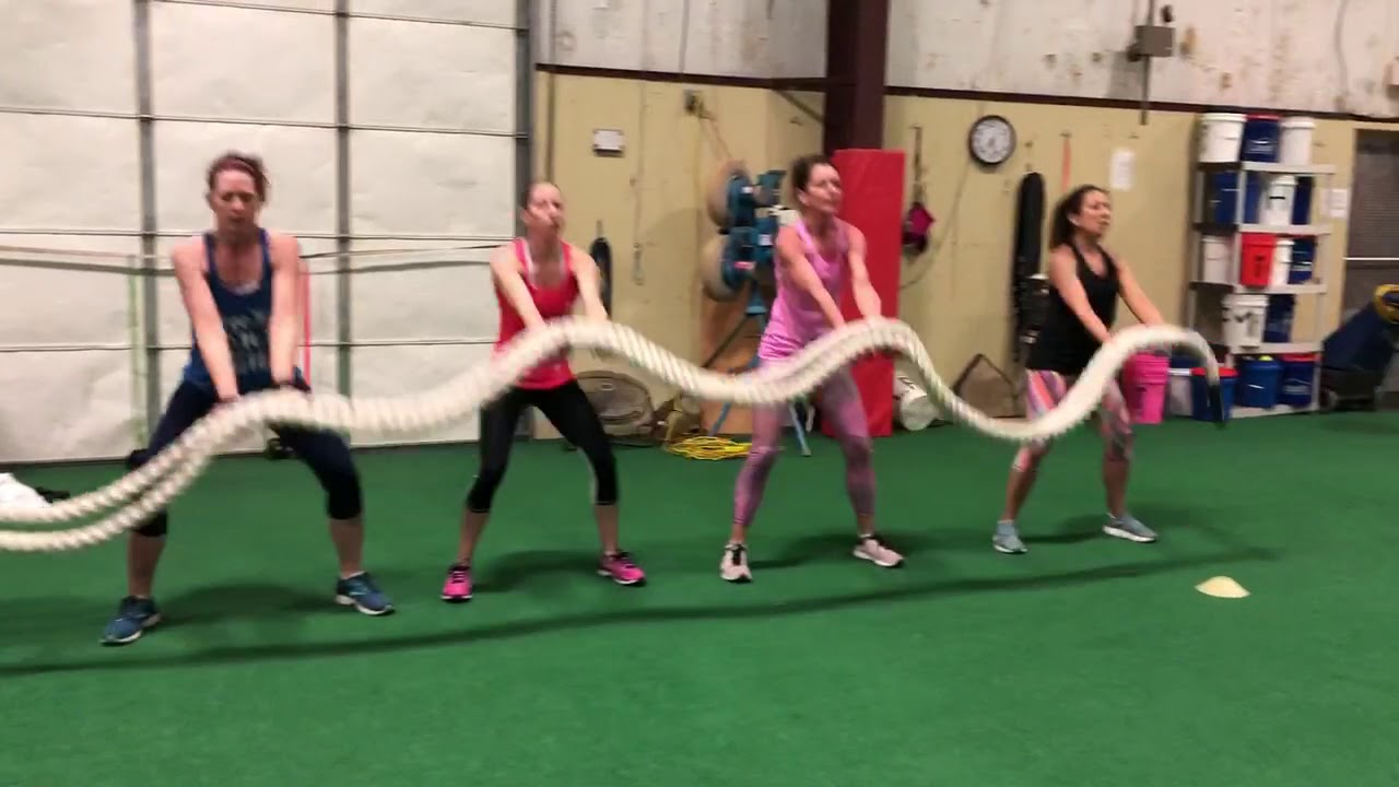 Battle Rope Team Squats - YouTube