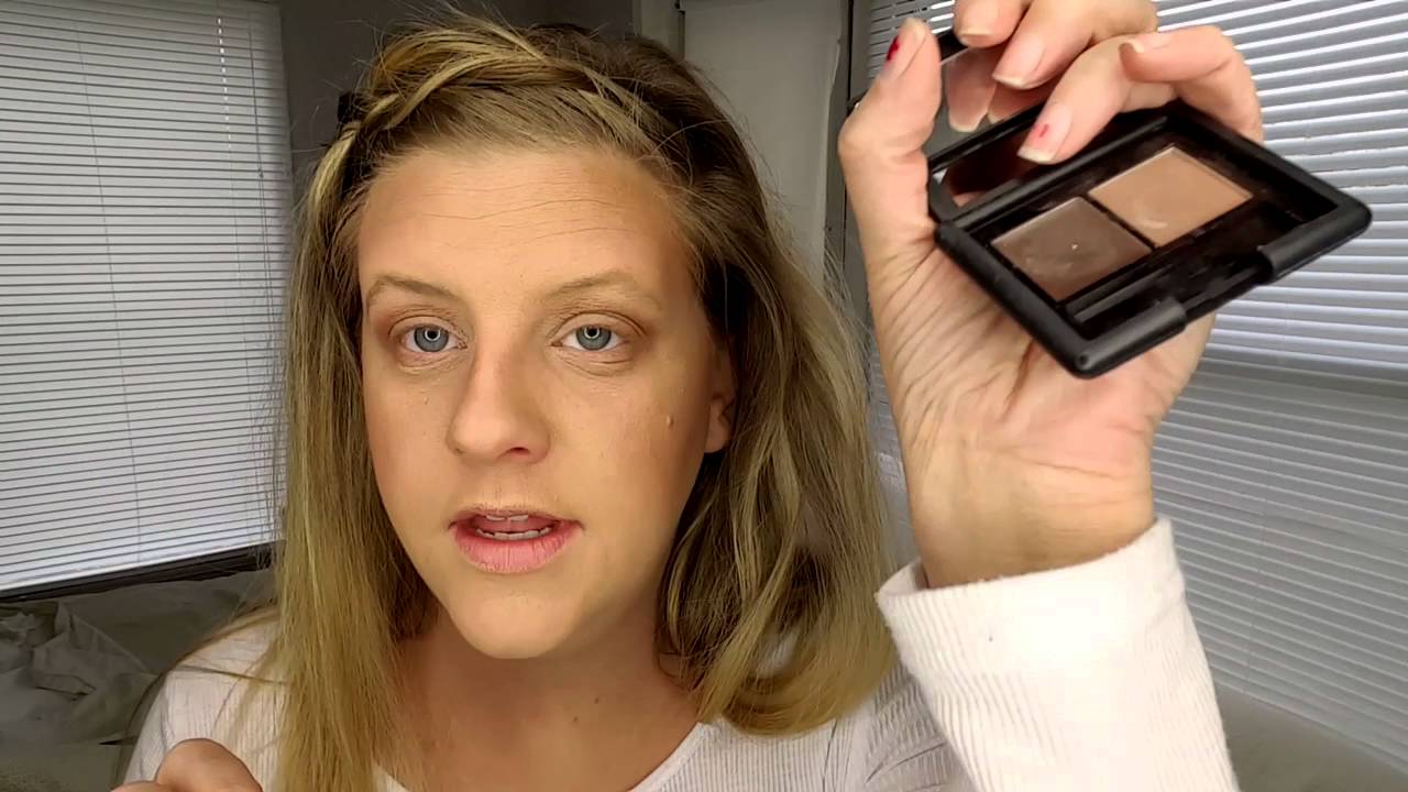CHRISTMAS EVE DRUGSTORE LOOK! - YouTube