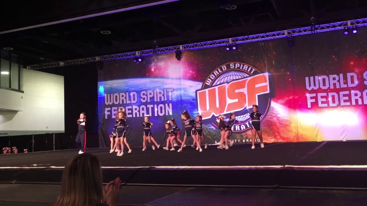 Cheer factor Mini Magic - YouTube