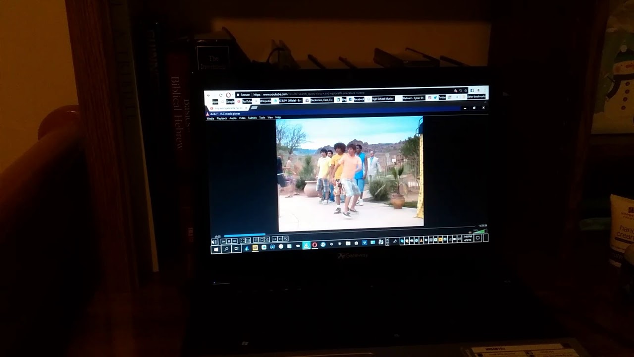 Sharpay falls in the pool - YouTube