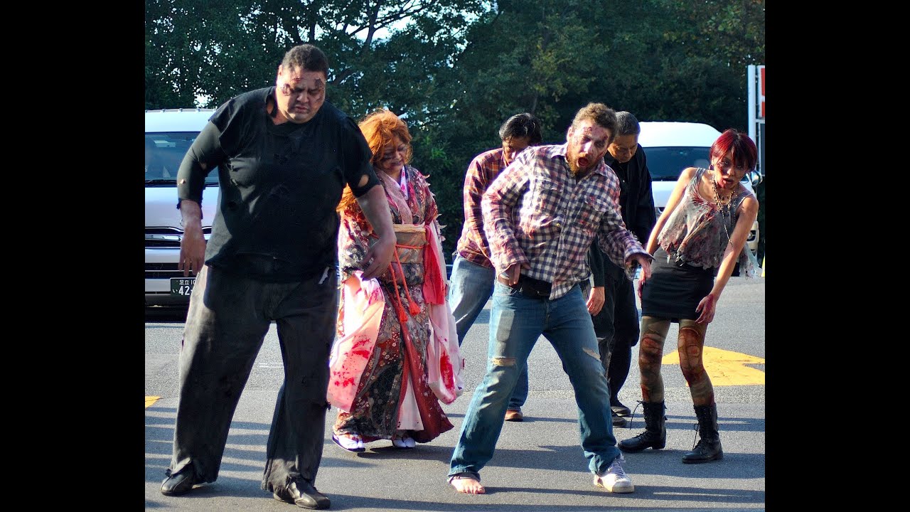 Zombies Attack Tokyo Tower with Akebono - The Walking Dead Promo in ...