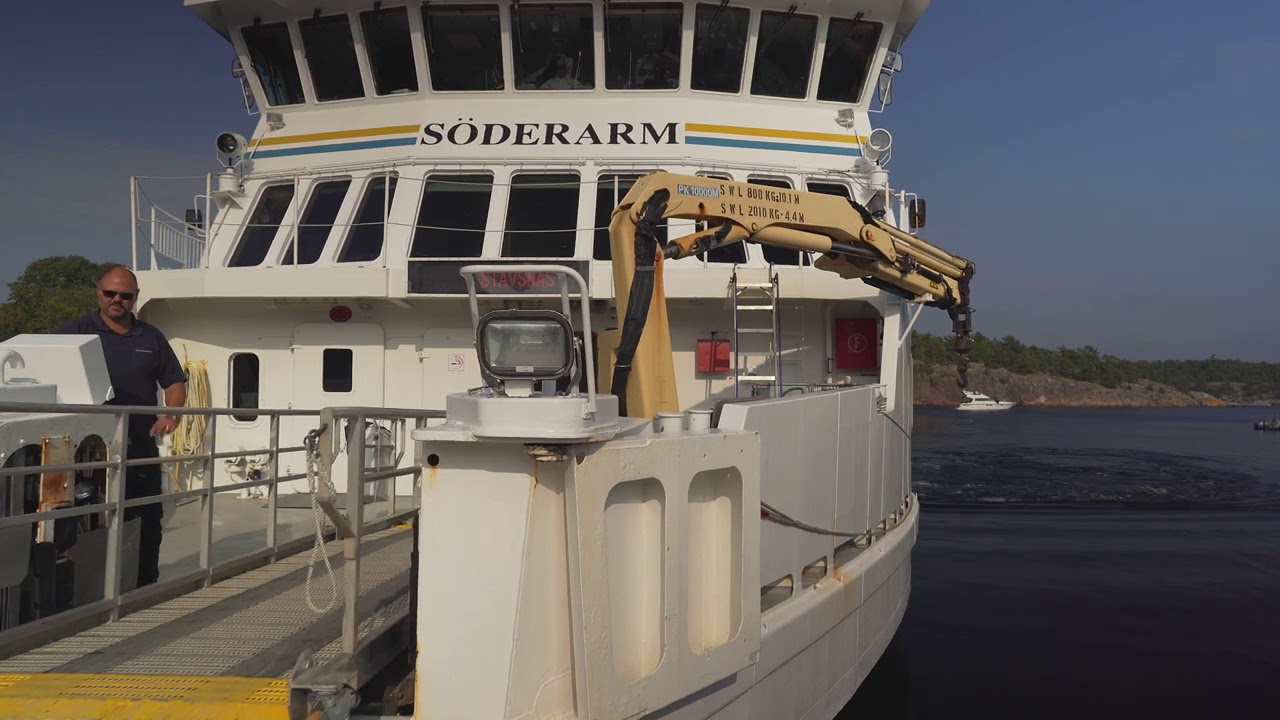 Sweden, Sandhamn, Passenger Ship Söderarm, OTIS elevator - going up ...