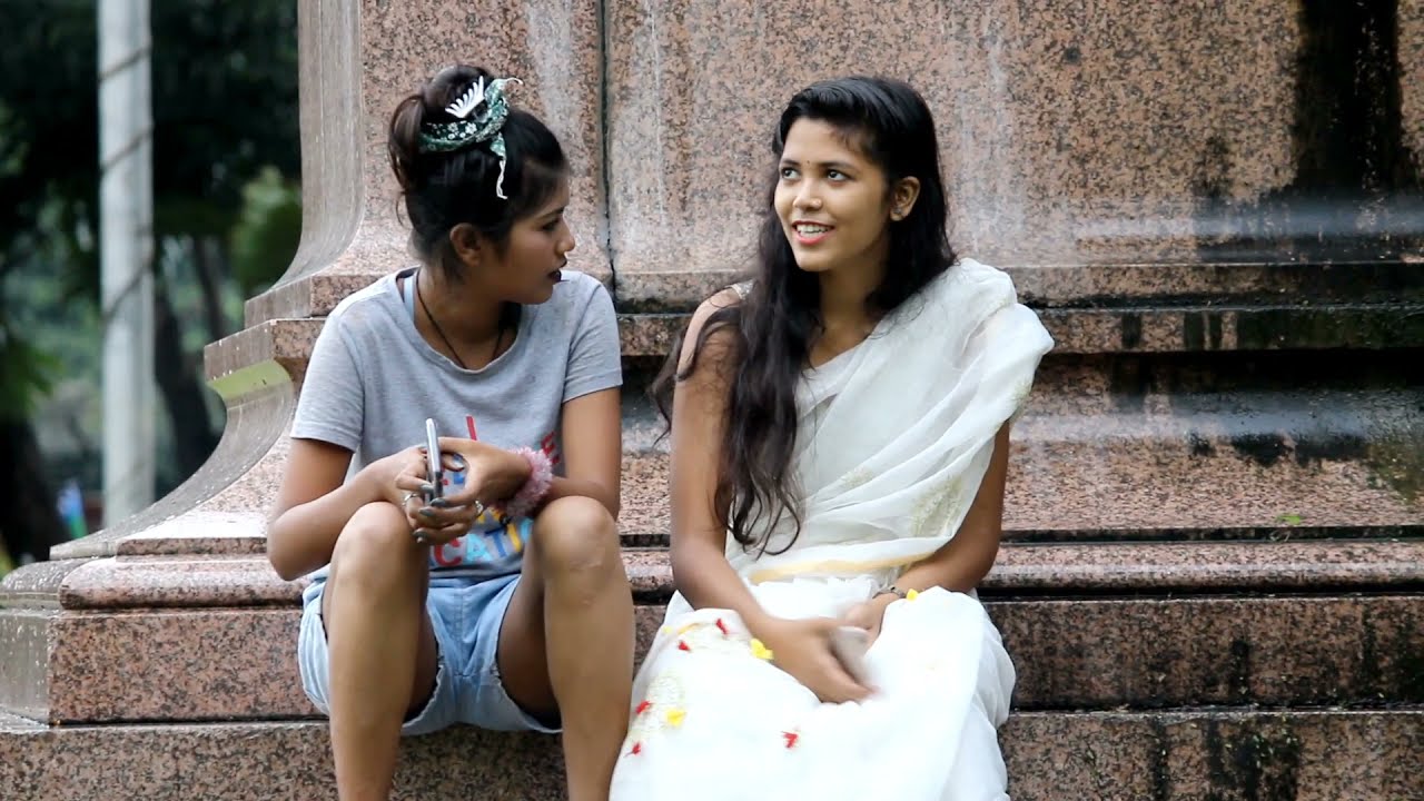 Lesbian Prank 💋 Kissing Prank Hot Kissing Prank Nautankibaaz Sneha Youtube