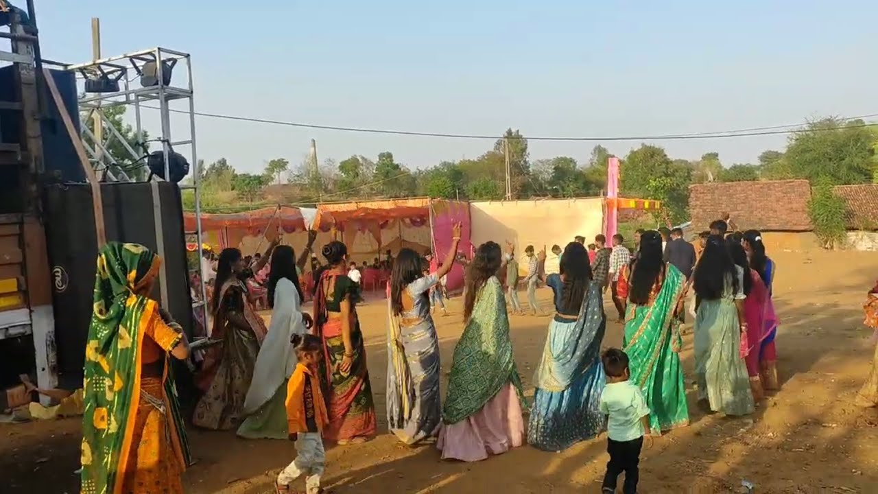 નાની મોડાની સોરી કુંવારી હે || Naresh Damor New Timli Dance 2023 - YouTube