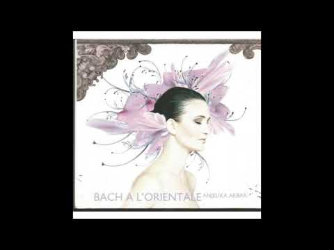 Anjelika Akbar: Papatya/Daisy (İbn-i Sina-Bach)
