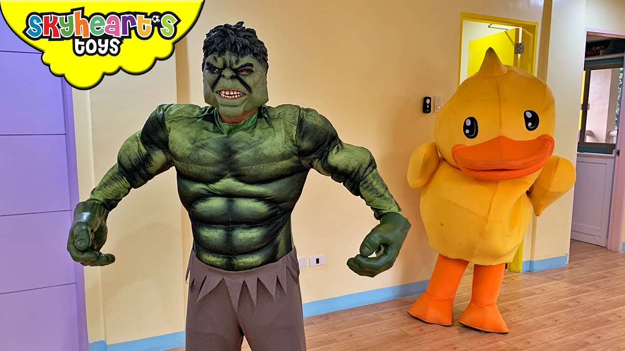 Hulk Pranks Giant Ducky!! "Skyheart Toys" funny superhero marvel kids ...