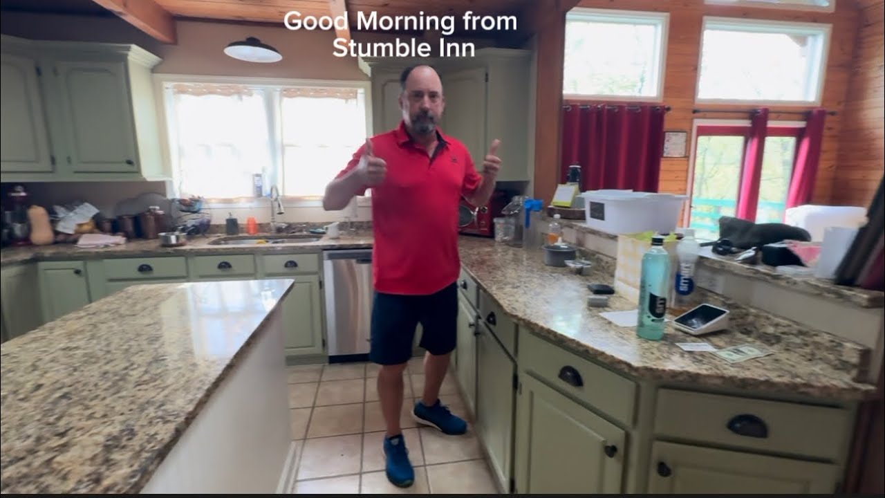 Stumble Inn walk-around and some great food - YouTube