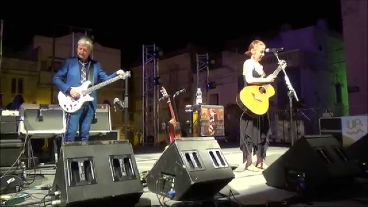 SUSANNE VEGA & GERRY LEONARD - YouTube
