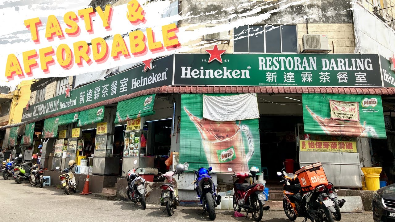 Breakfast At Local Chinese Hawker Restaurant | Delicious Char Kuay Teow ...