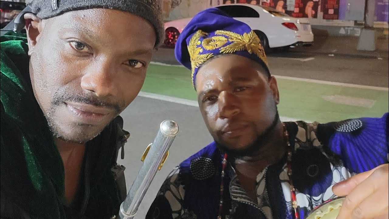 Collabin' at the Carts, Nigerian Yoruba drummer & EiRikr - YouTube