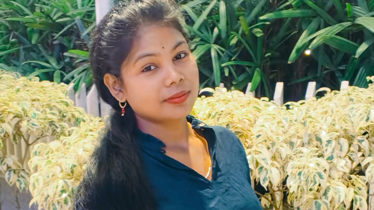 Luxury vlogger Sunita is live! - YouTube