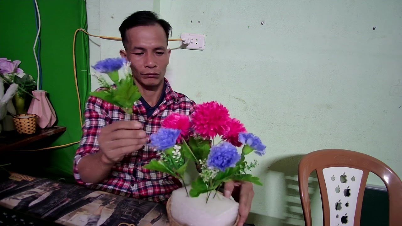 Creative Flower Arrangement Guide | P76 | Huyvu822 - YouTube