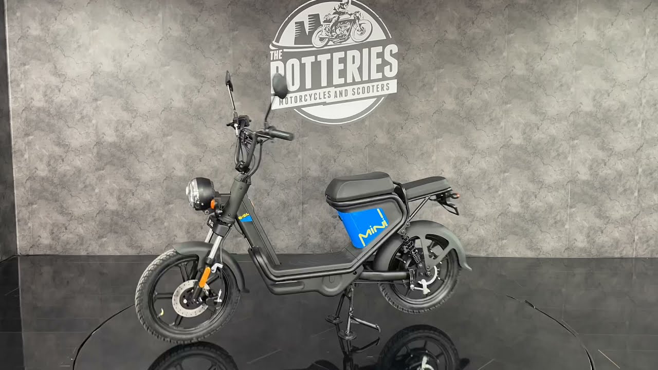 Keeway Ezi-Mini (BEV) electric scooter/moped - YouTube