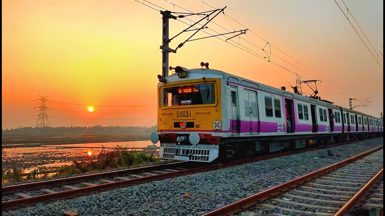 Beautiful golden hour trains || Bandel to Katwa short route EMU trains ...