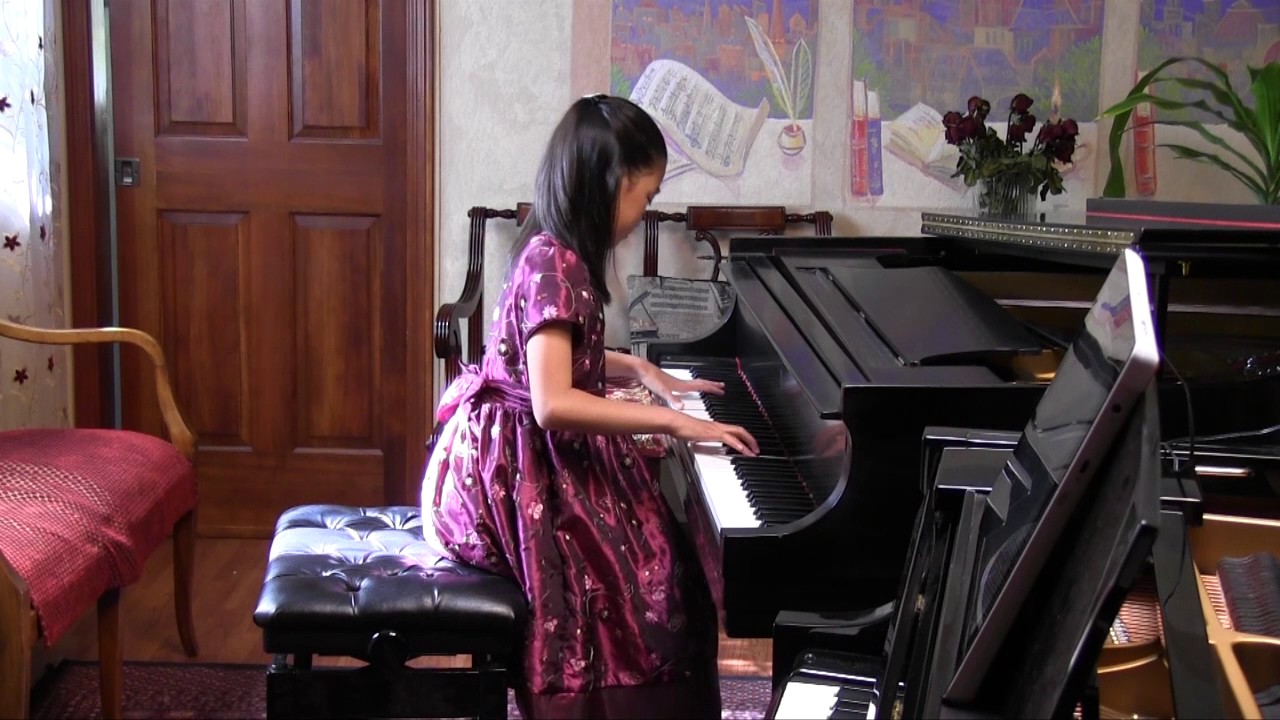 Emily Tsai(9) Nocturne in e minor Op72 Chopin - YouTube