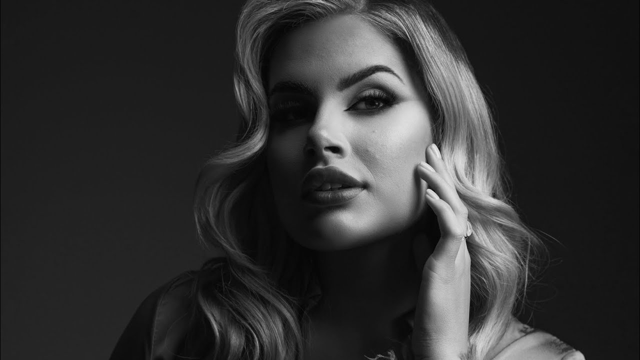 BASIC LIPS - YouTube