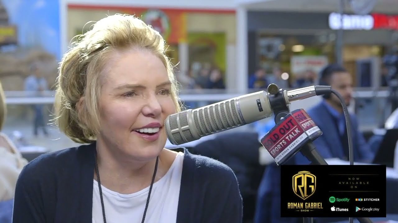 CBS Broadcasting Legend Leslie Visser on the Roman Gabriel Show - YouTube