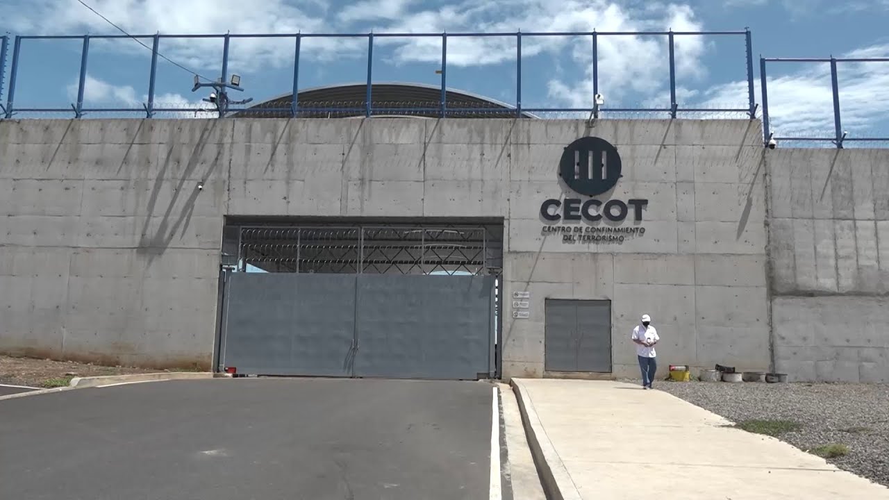 CECOT tras un año de funcionamiento - YouTube