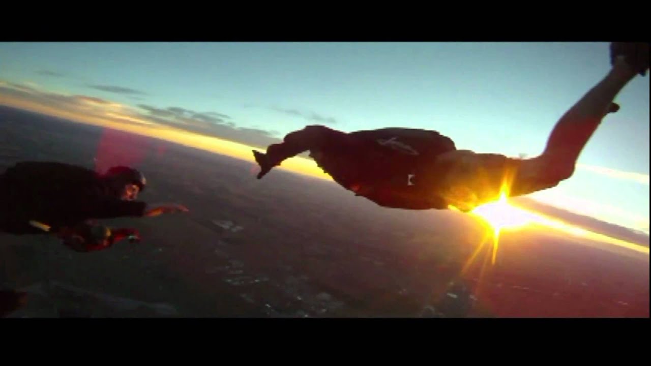 Big Sky Skydiving-Sunset Jump - YouTube