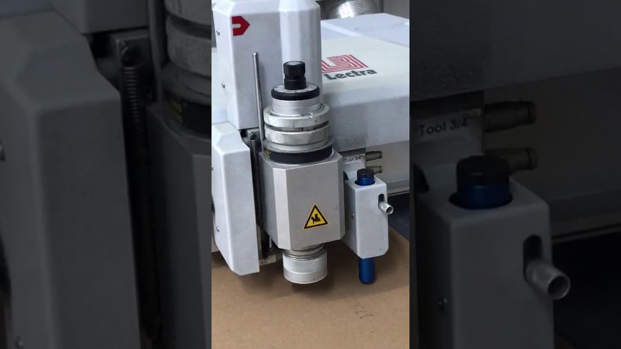 Zund S 3 M-800 Automated cutting machine - YouTube