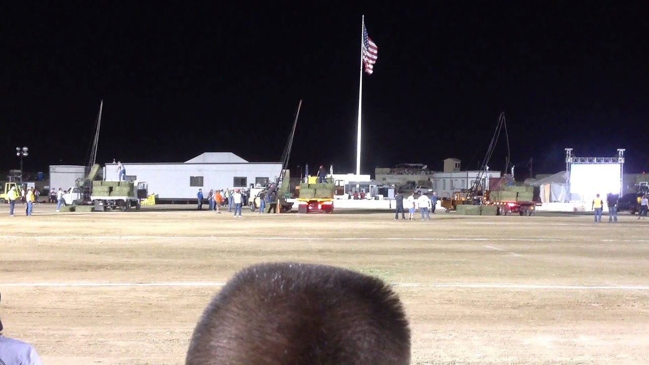 Mechanical Hay Loading Contest -AV Fair 2014 Chris Planellas and ...