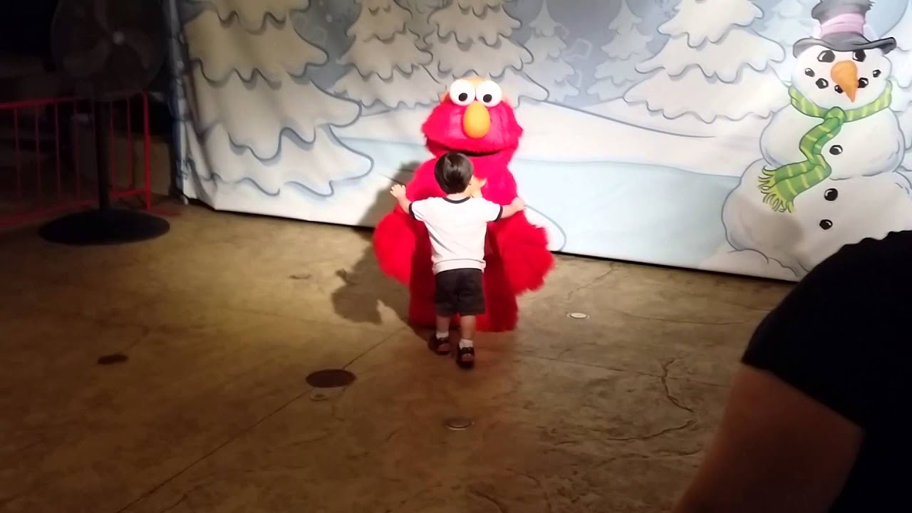 Jason got to meet Elmo! - YouTube