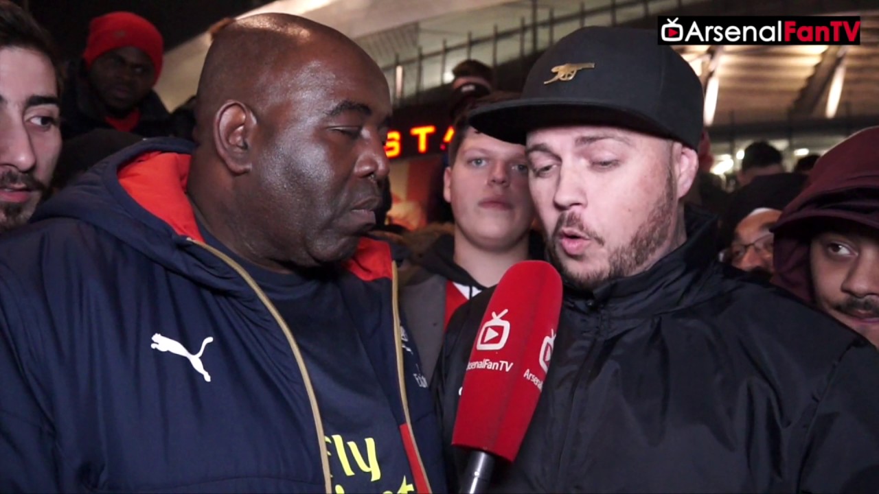 Arsenal vs Reading 2-0 | DT Attacks Fans Who Come Late & Leave Early ...