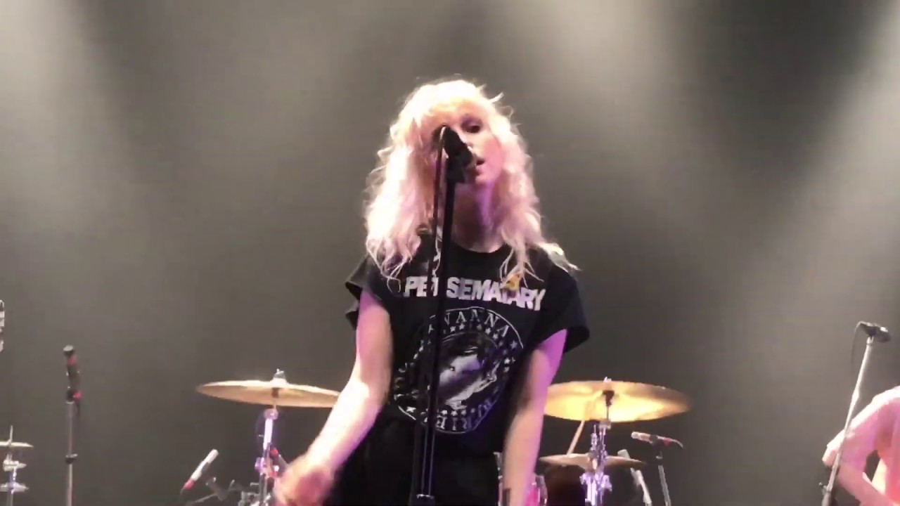 [Highlight] Paramore - Live in Tokyo 2018 - YouTube