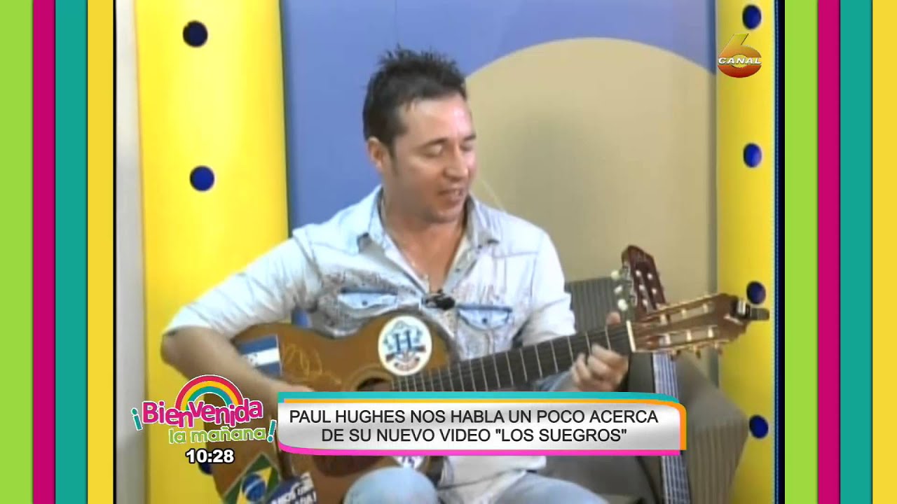 Polache canta su original ¨Aquellos Diciembres¨ en vivo - YouTube