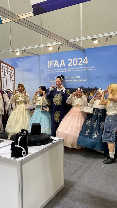 We got to dress anatomists from all over the world in our hanboks during IFAA 2024 #daehanhanbok ...