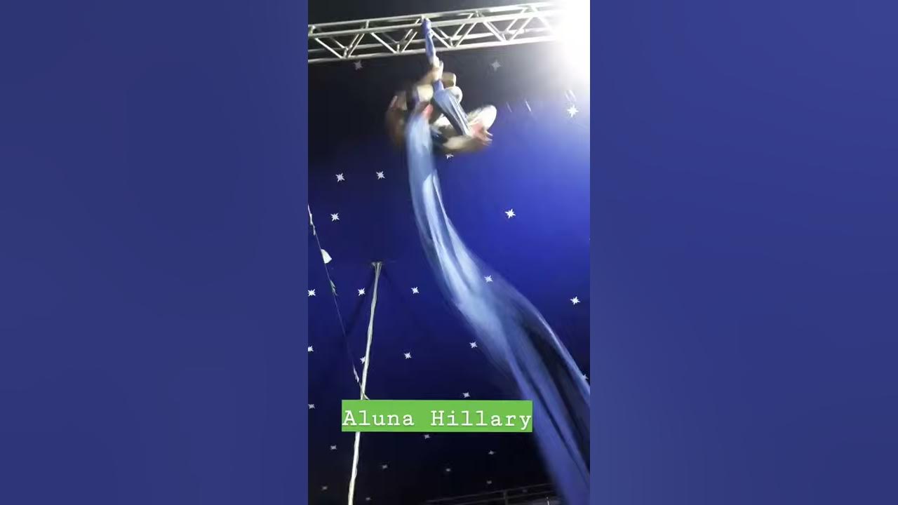 Circo Do Povo Aula De Tecido Acrobático Professora Pâmela Youtube