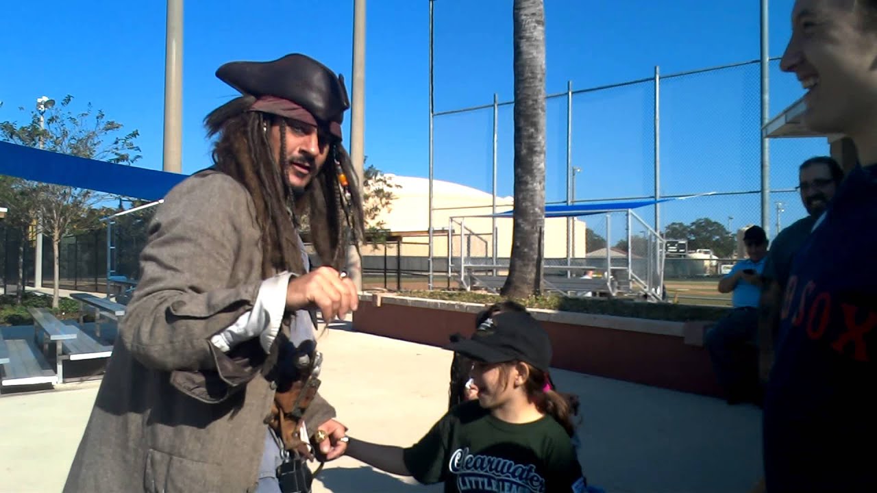 Captain Jack real eith me and mike- Star blogs - YouTube