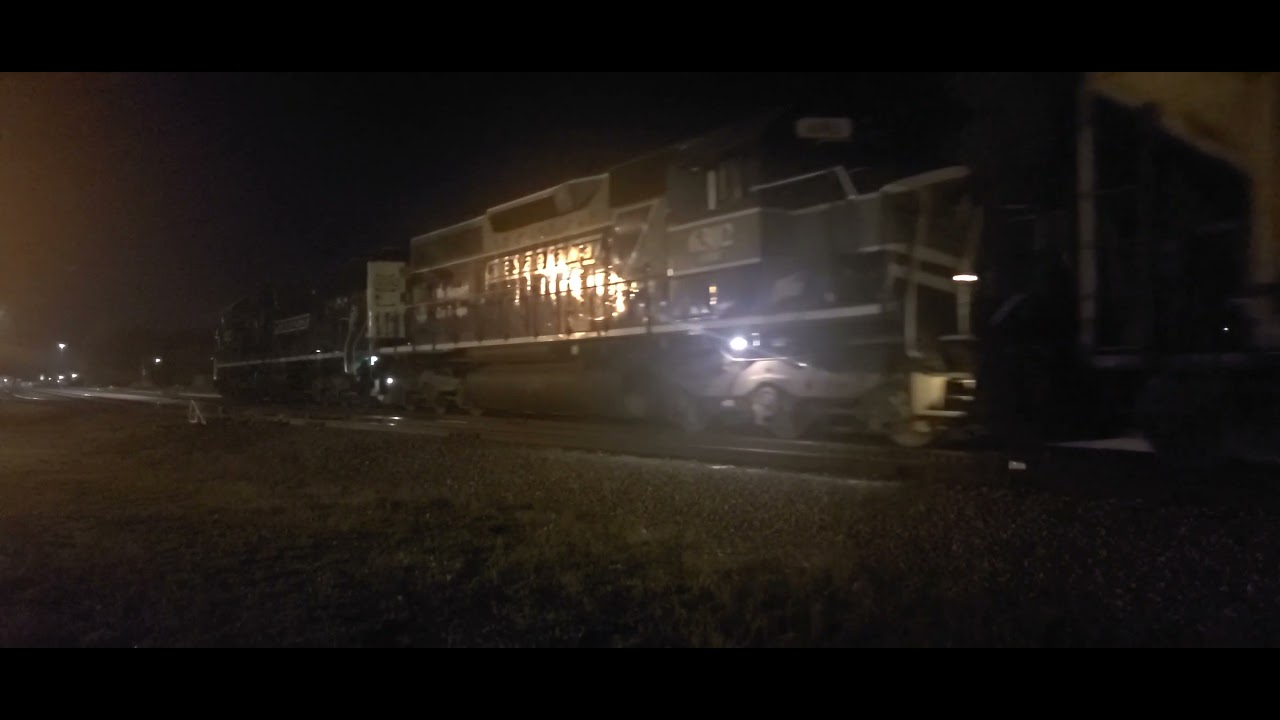 LSRC 6352 & LSRC 6302 Northbound Saginaw - YouTube