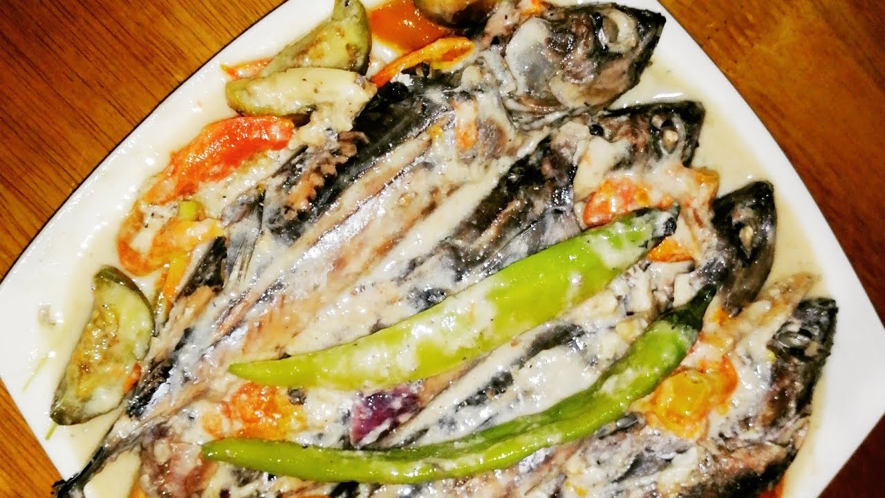 GINATAANG TULINGAN WITH KAMATIS - YouTube