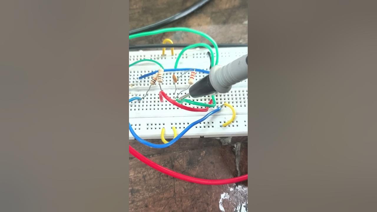 square and triangular wave generator - YouTube