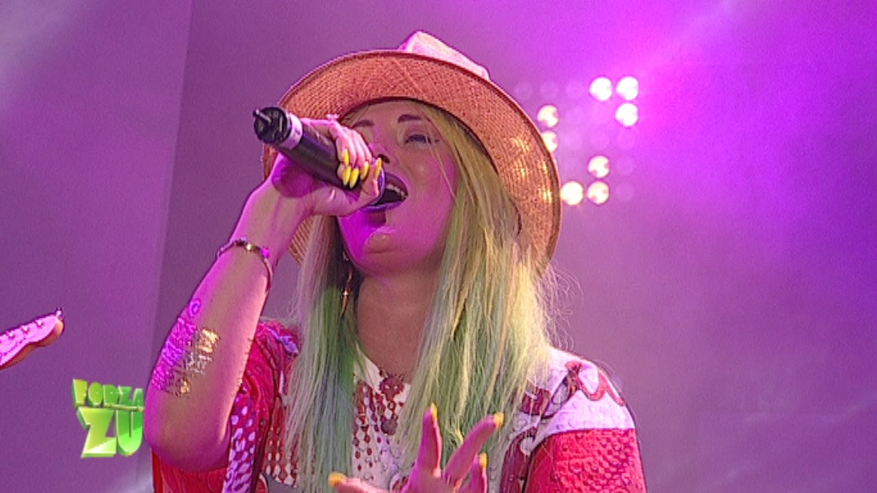 Delia - Inimi desenate (Live la Forza ZU 2015) - YouTube