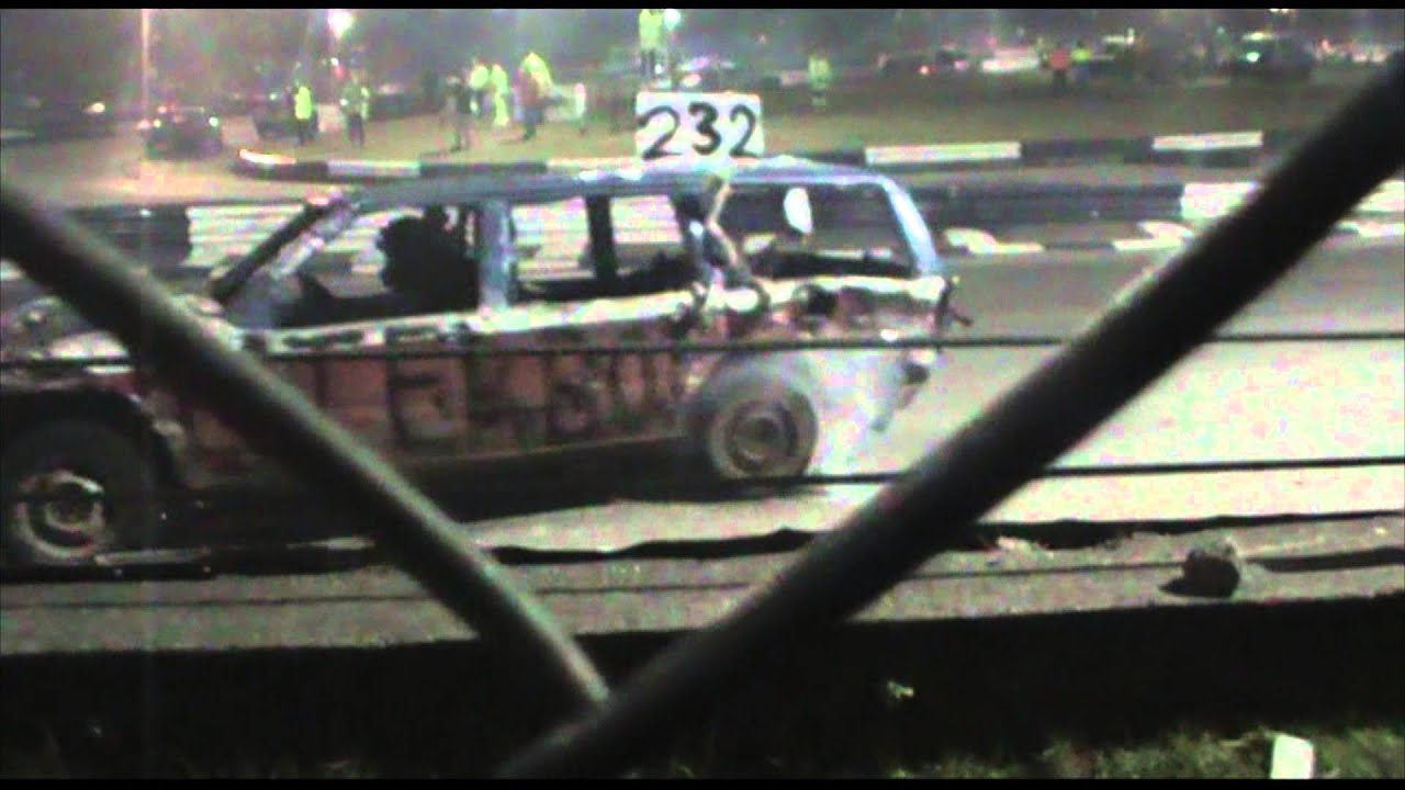 Ringwood Spring Open 2013 banger racing - YouTube
