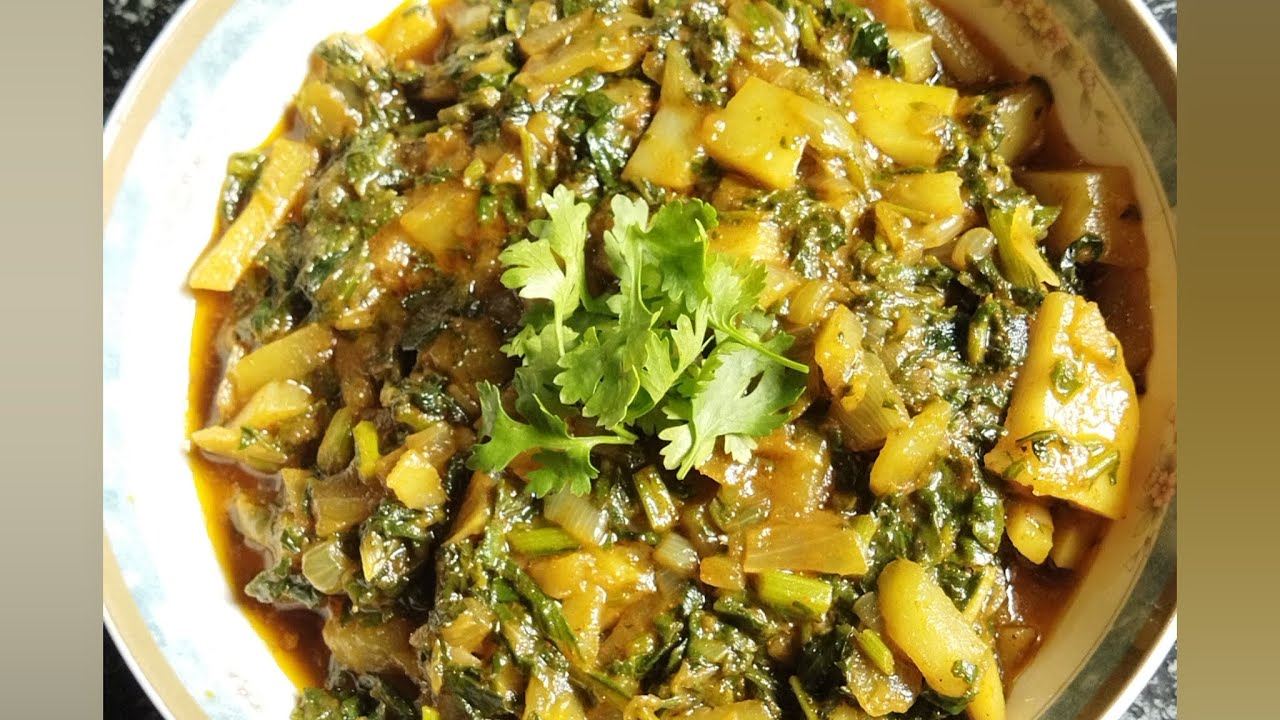 palak alu curry! 😋😋😋 - YouTube
