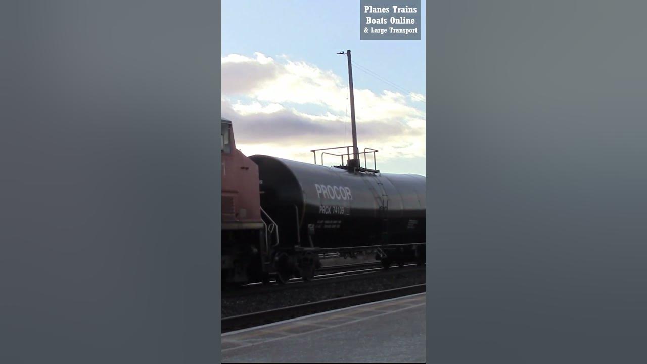 #shorts CN M302 Manifest Train From Michigan With CN 3196 CN 2881 CN 3104 dpu Locomotives In ...