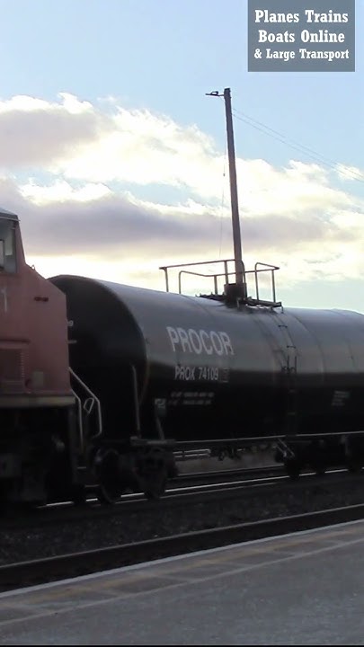 #shorts CN M302 Manifest Train From Michigan With CN 3196 CN 2881 CN 3104 dpu Locomotives In ...