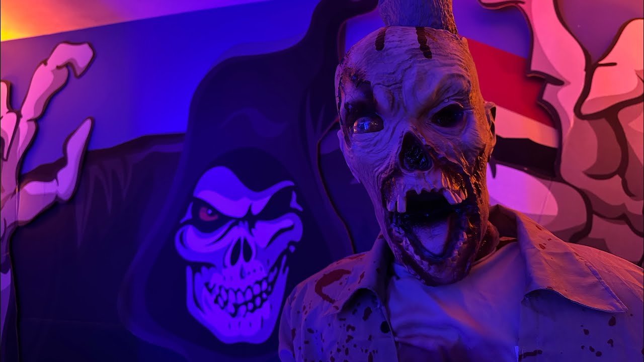 Spirit Halloween Rick Ratman demo - YouTube