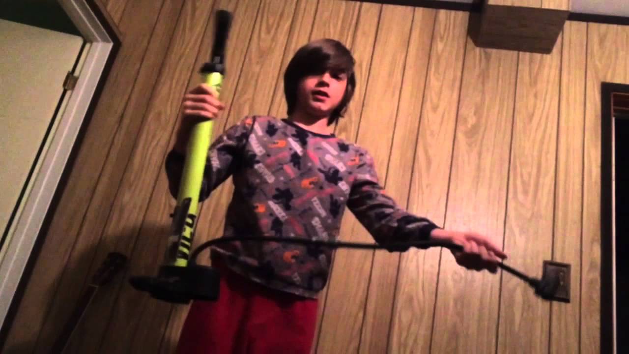 Hunch Back Gamer - YouTube