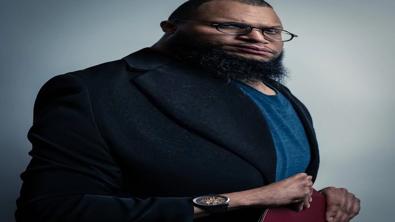 Pred Catchers Turned Into Batman - YouTube