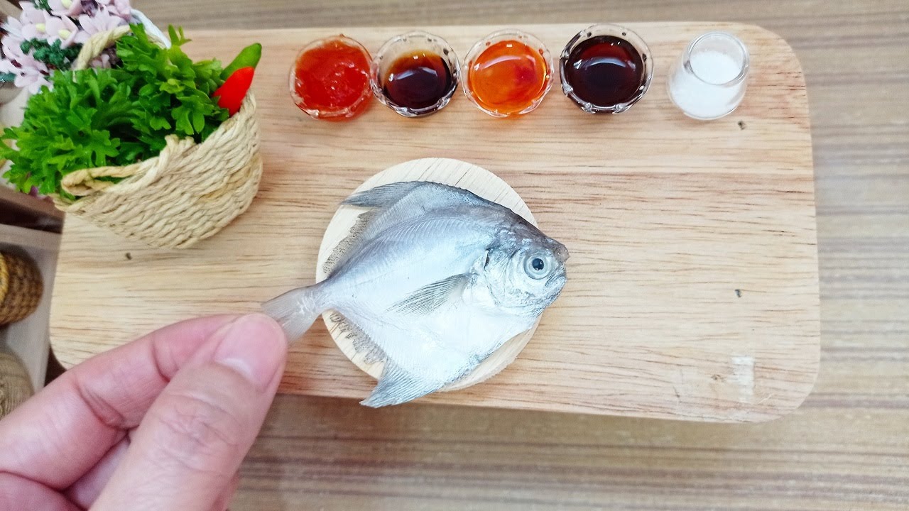 Thai Fried Fish With Sweet Chili Sauce Miniature Recipe | Mini Food By ...