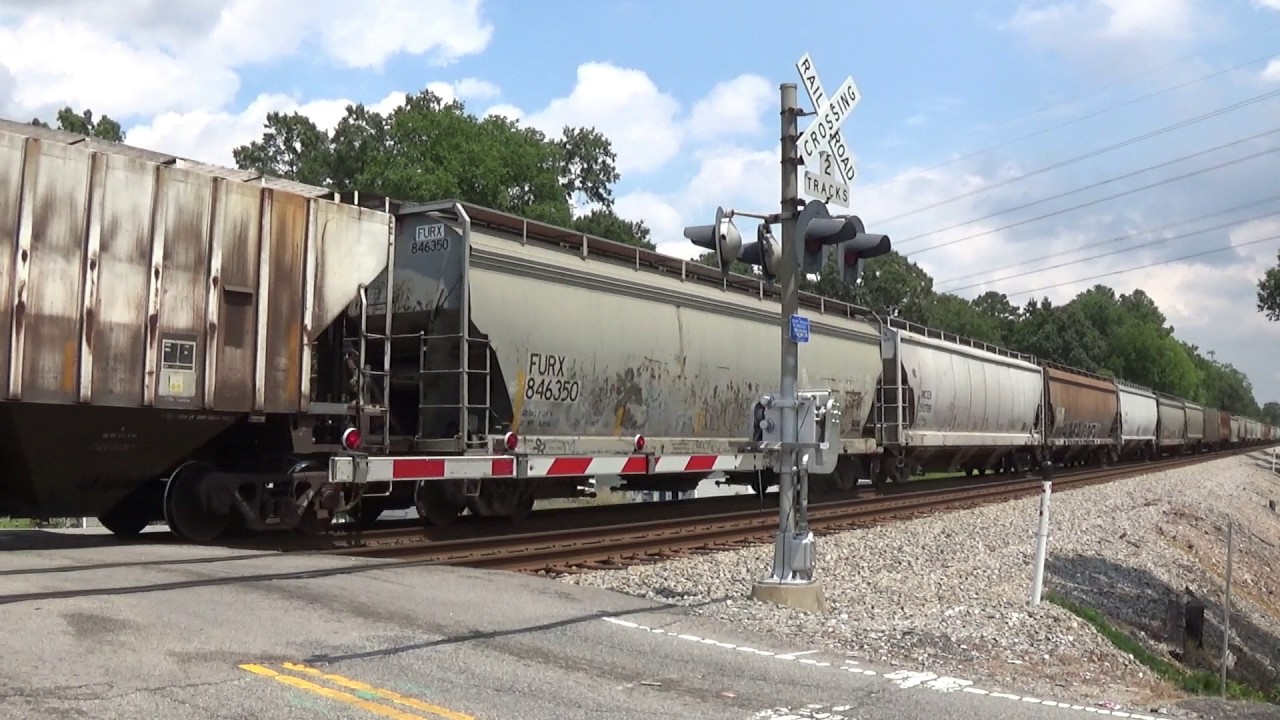 UP 7258 (GE AC44CW) leads NS 41N - YouTube