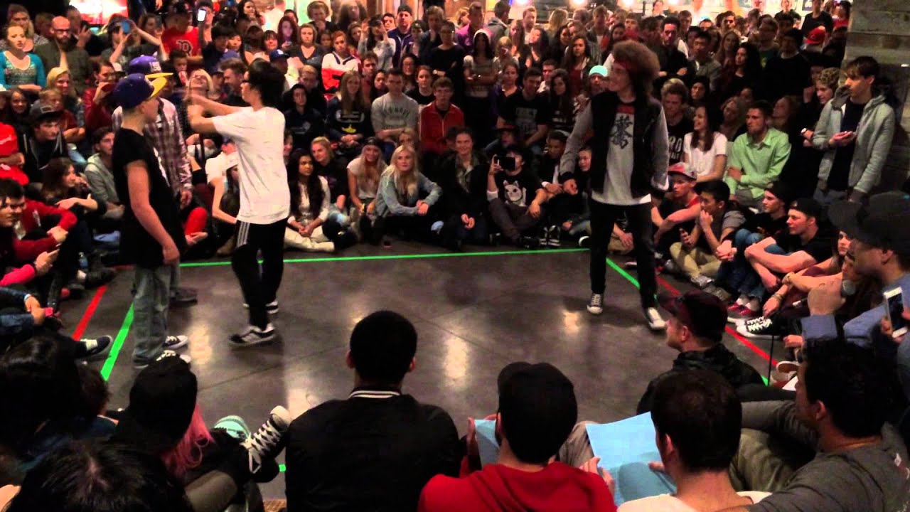 STEPS DOUBLE TROUBLE AT THE BATTLE - YouTube